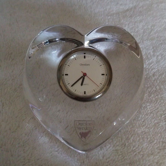 Orrefors Kostaboda | Art | Orrefors Heart Clock Paperweight | Poshmark